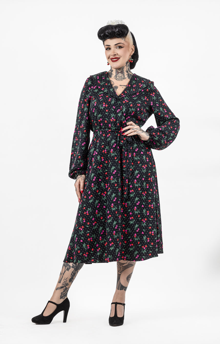 Yui Sweetheart Cherry Swing Dress – Lindy Bop
