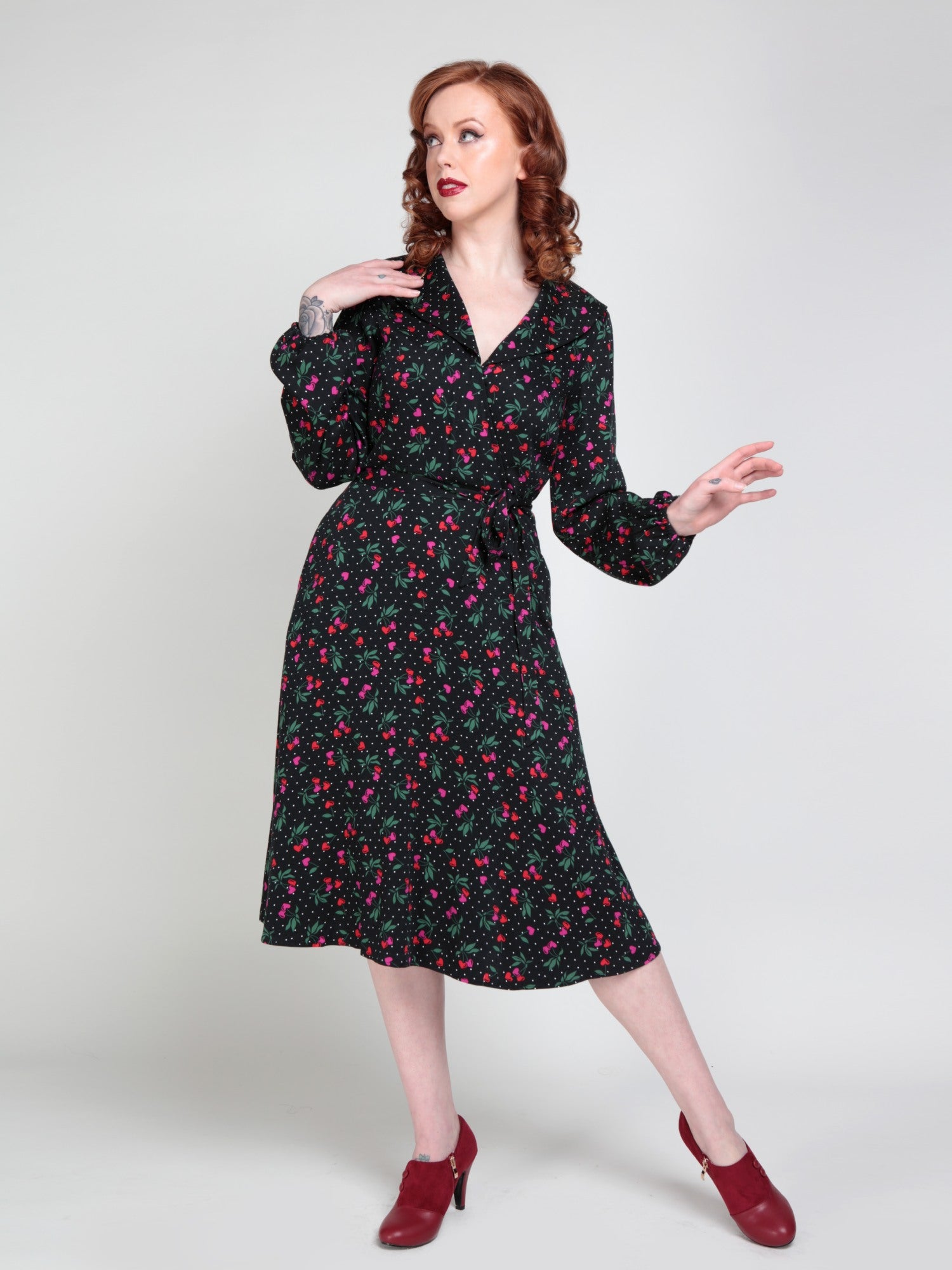 Yui Sweetheart Cherry Swing Dress – Lindy Bop